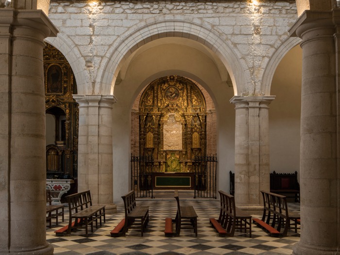 Spanish Style Church Interior Seville Cathedral Interior In Spain