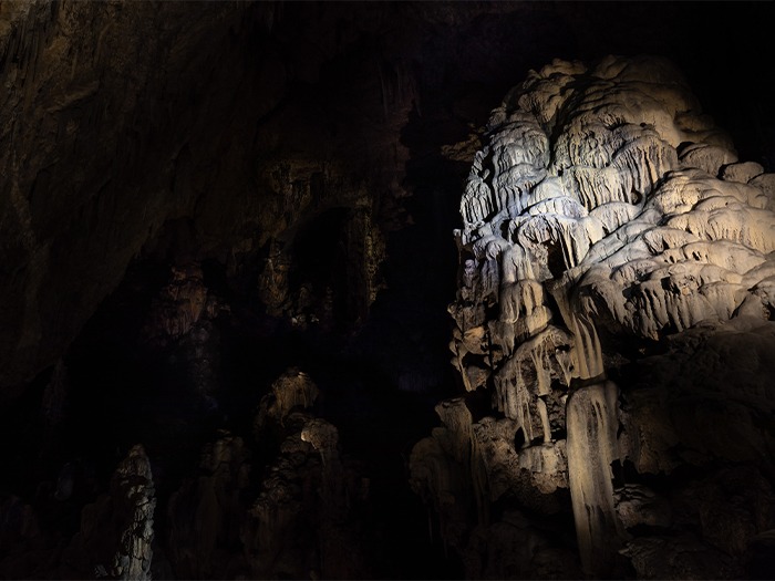 Collepardo Caves, Italy – arc