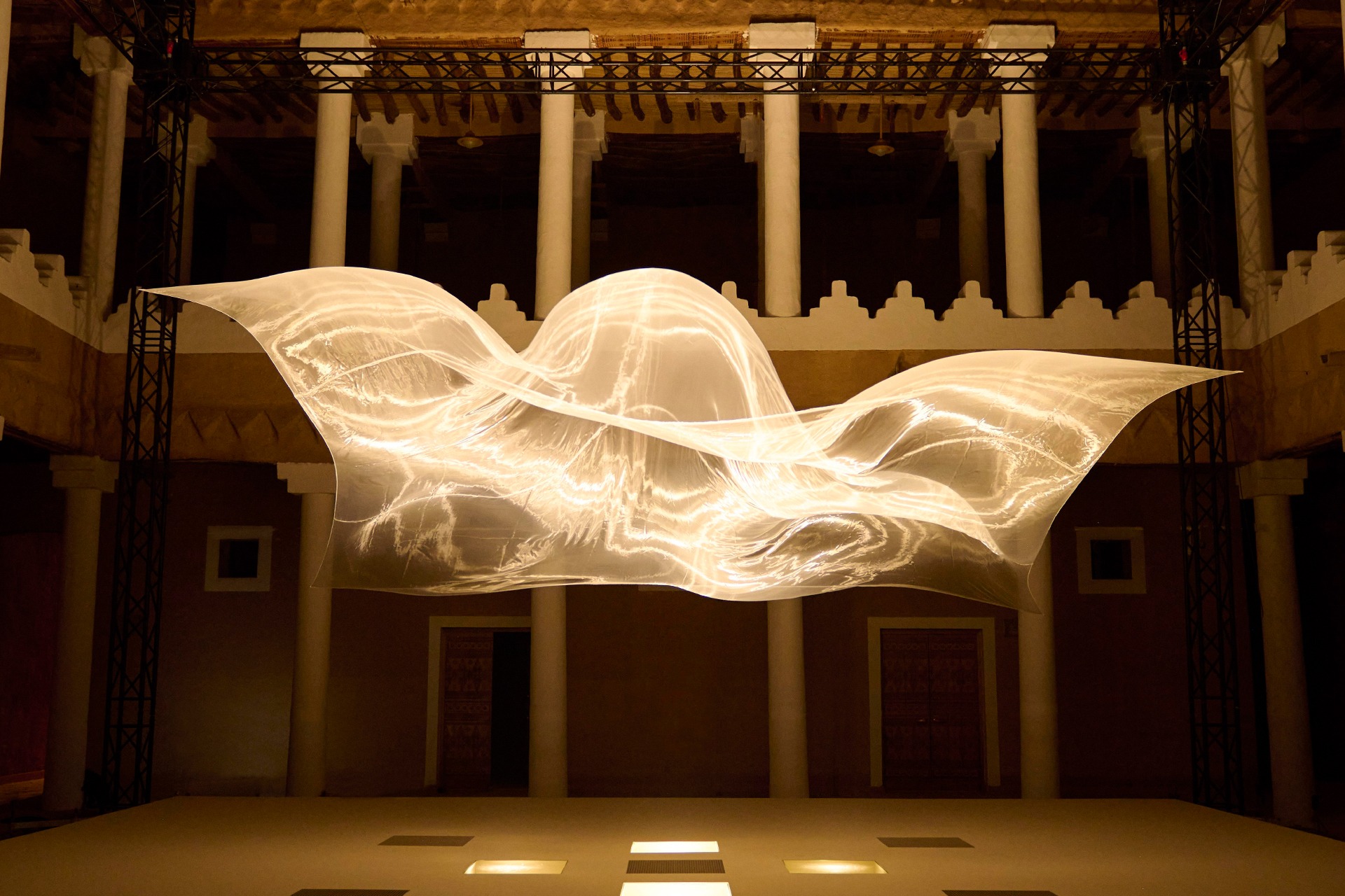 arc – Lighting in Architecture